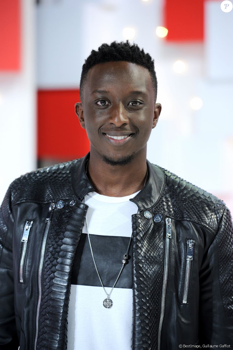 Exclusif - Ahmed Sylla - Enregistrement de l'émission Vivement Dimanche ...