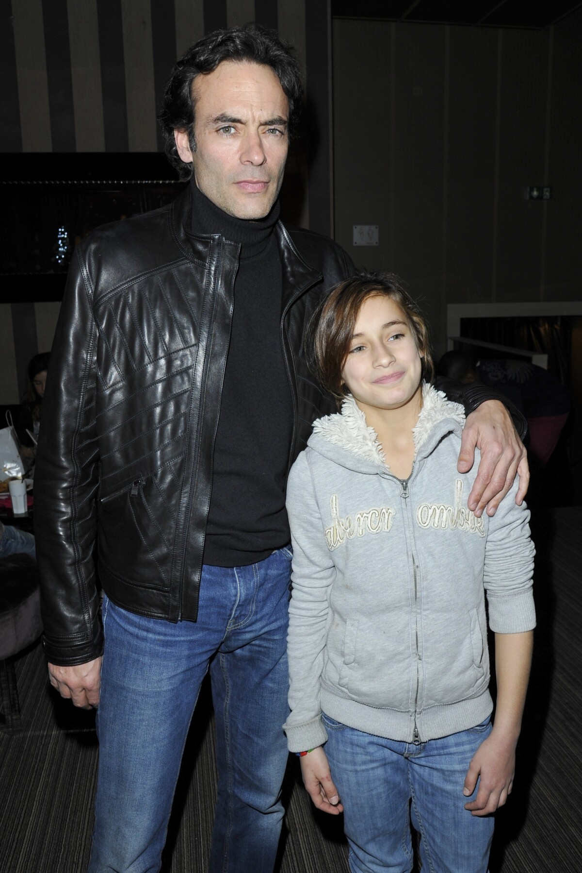 Photo : Anthony Delon et sa fille Liv Delon - Noël des P'tits Cracks au ...