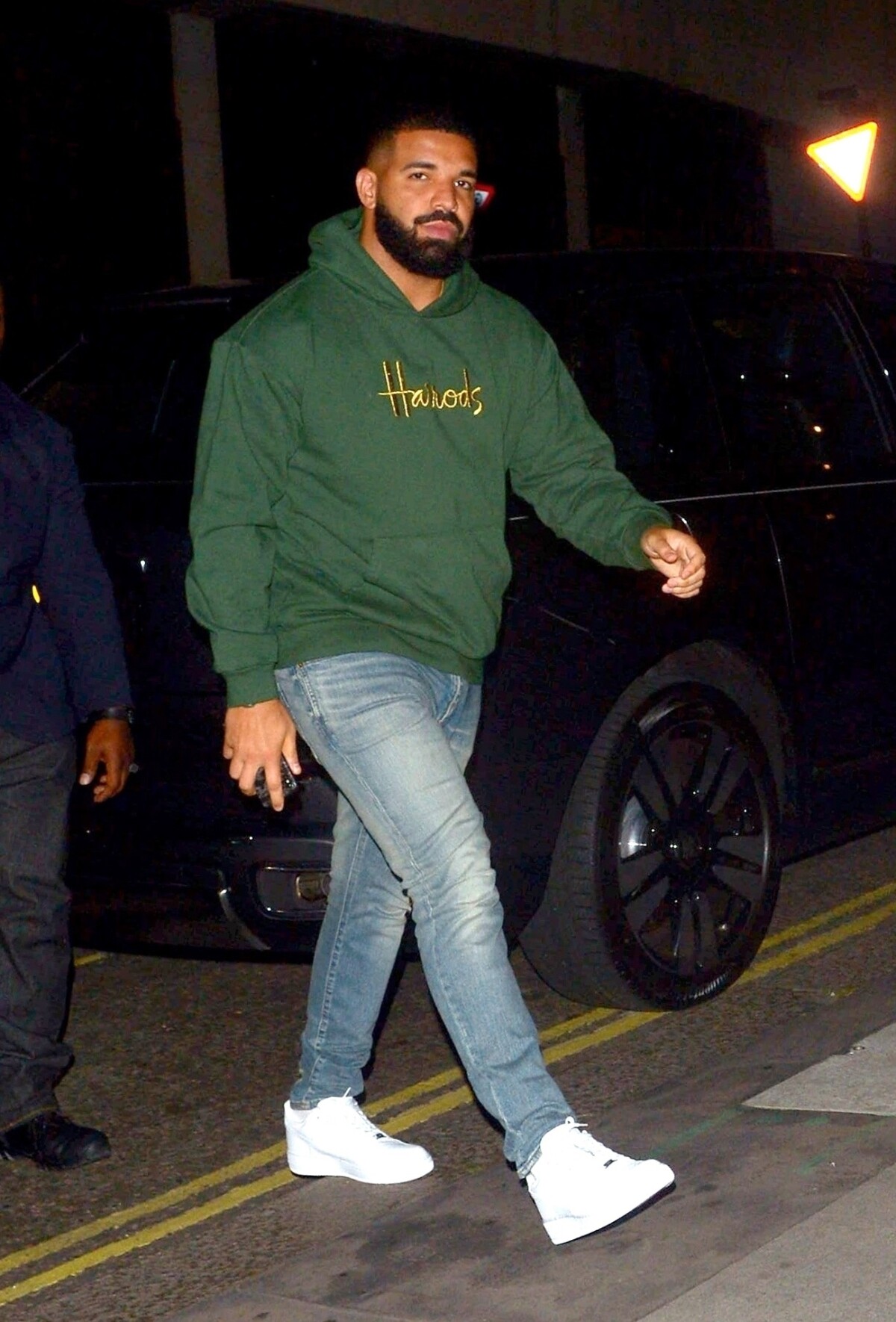 Photo : Le rappeur Drake arrive au club "The Playboy" à Londres, le 2 ...