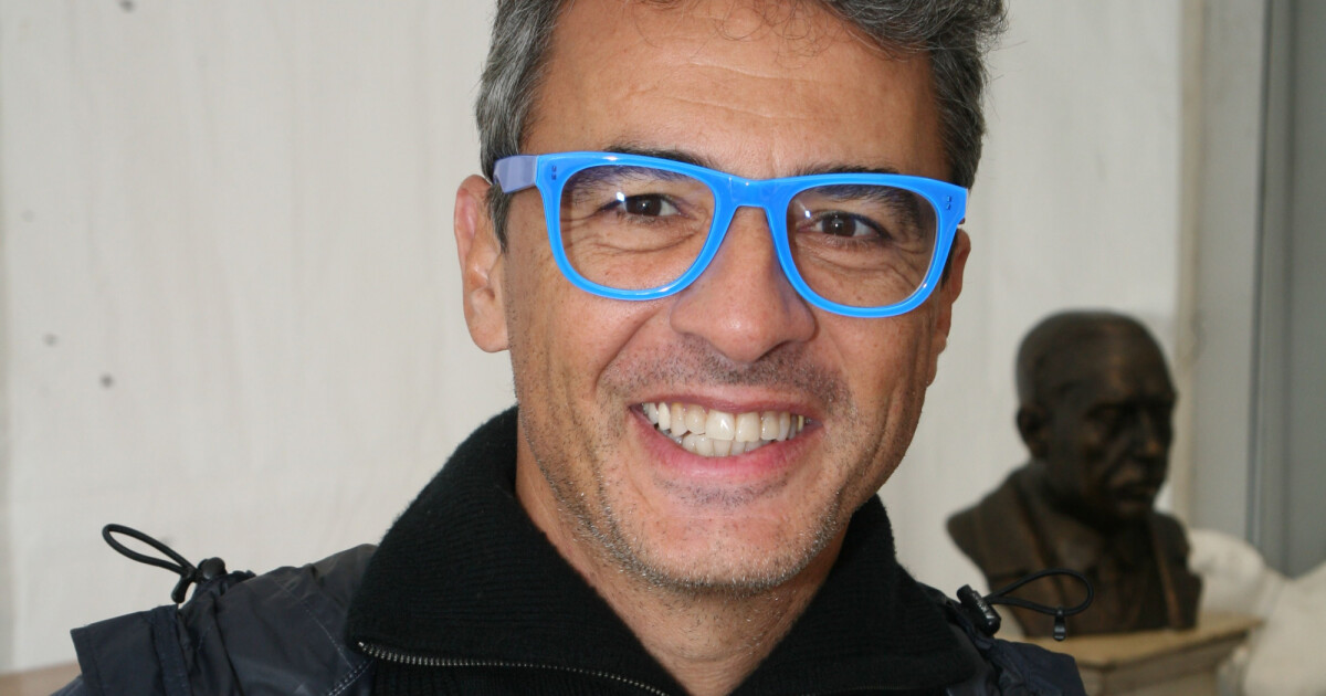 Julien Cohen papa : fier de sa fille Carla, il dévoile son talent sur ...
