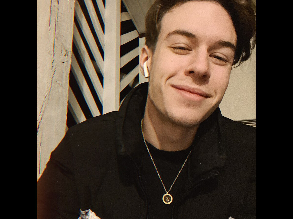 Photo : Le vidéaste et artiste Seb sur Instagram. - Purepeople