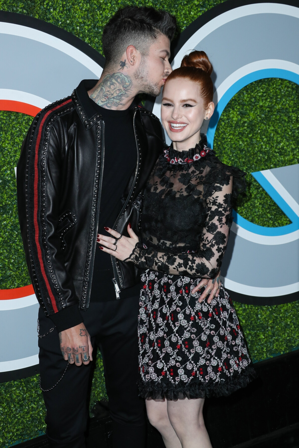 Photo : Travis Mills et sa compagne Madelaine Petsch à la soirée GQ Man ...