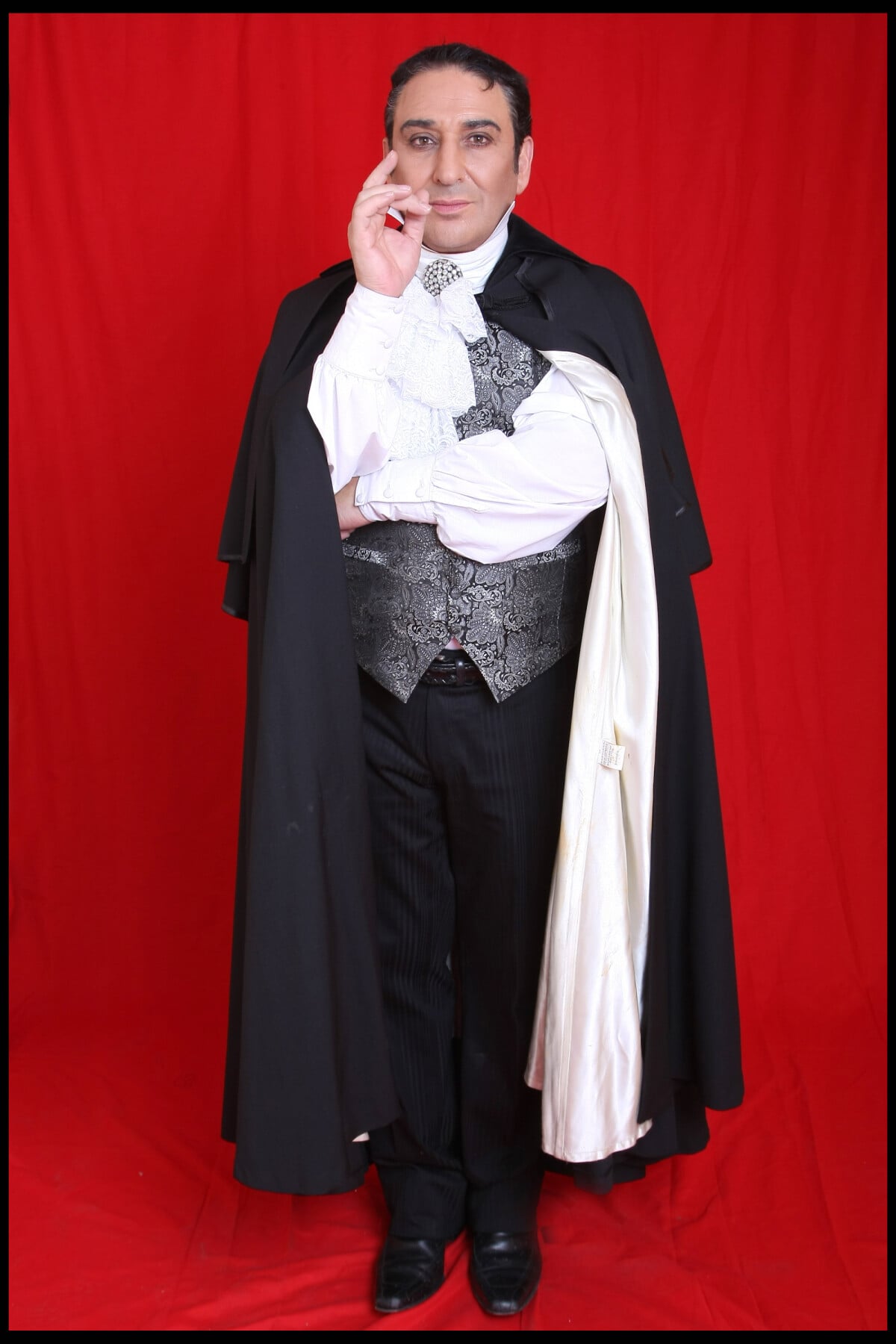 Photo : Dani Lary dans les coulisses du Plus Grand Cabaret du Monde, en ...