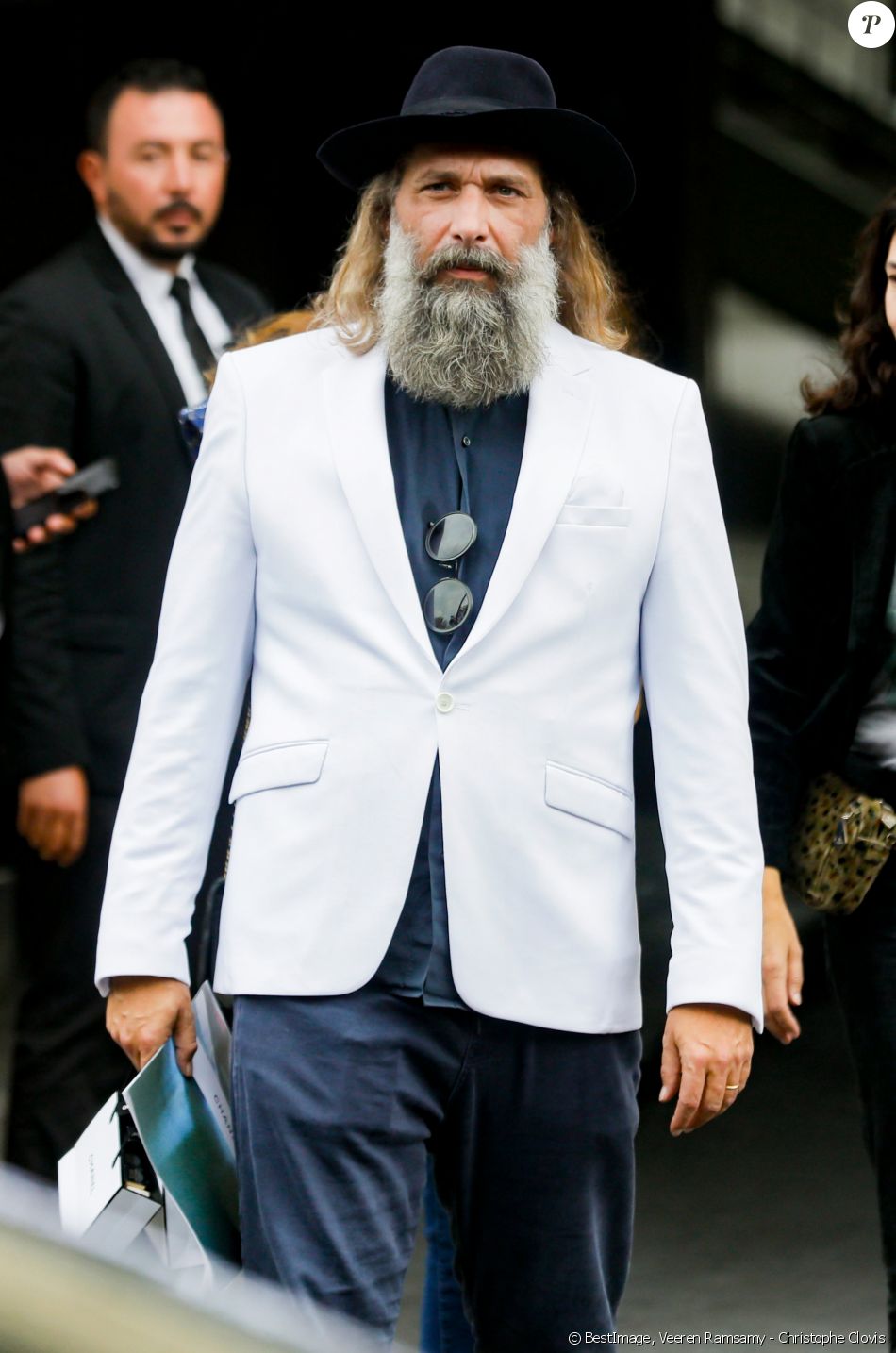 Sébastien Tellier - Sorties du défilé de mode Chanel, collection PAP ...