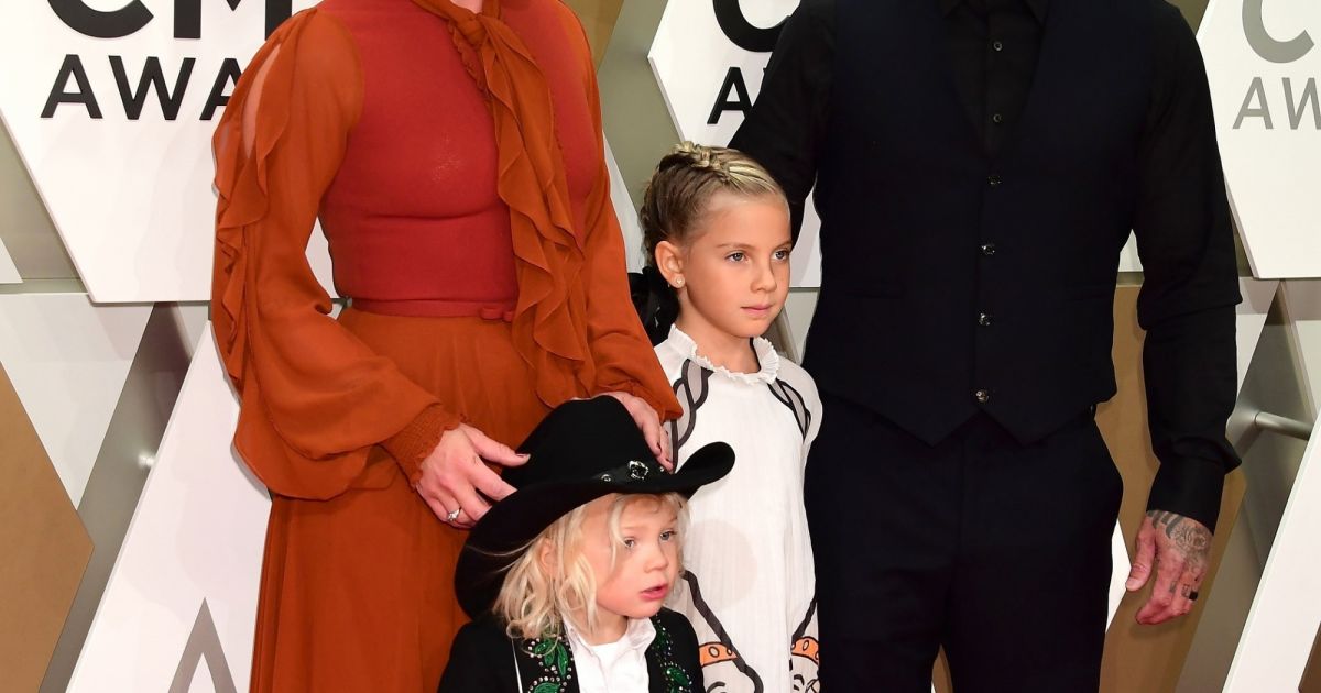 P!nk, son mari Carey Hart et leurs enfants Jameson Hart et Willow Hart ...
