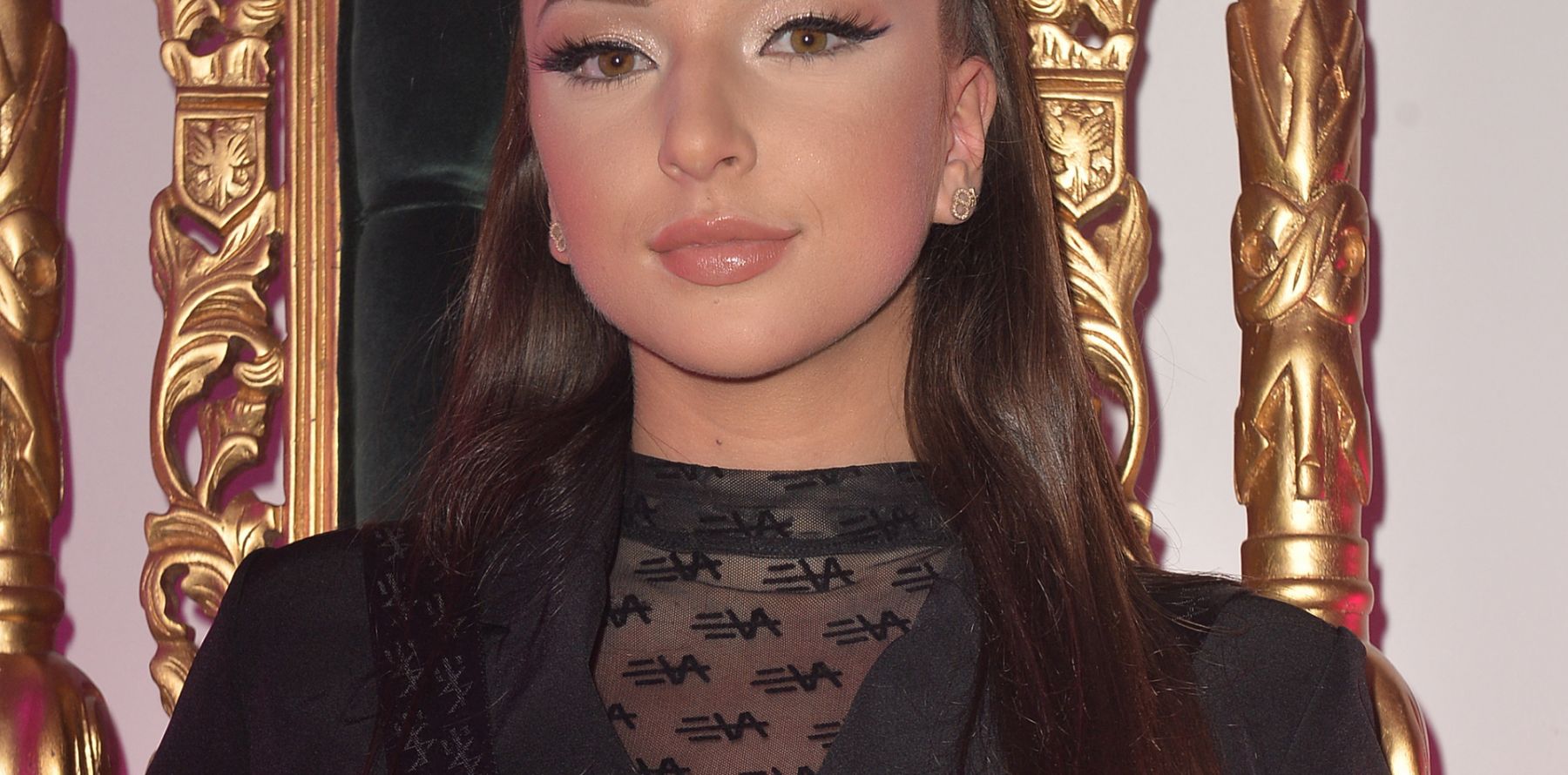 Eva Queen "baladée" par l'industrie à ses débuts : "Je savais plus qui ...