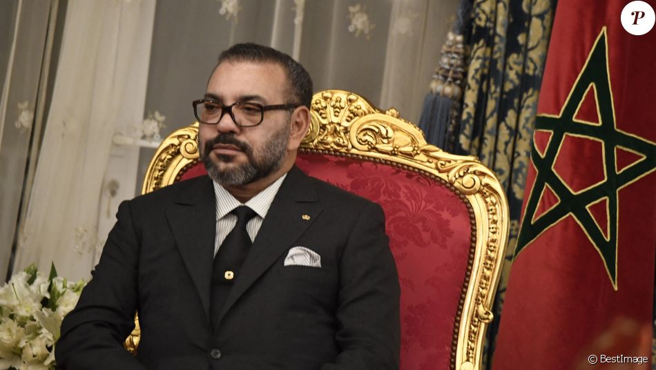 Mohammed VI, le roi du Maroc, en conférence de presse au Palais Royal à ...