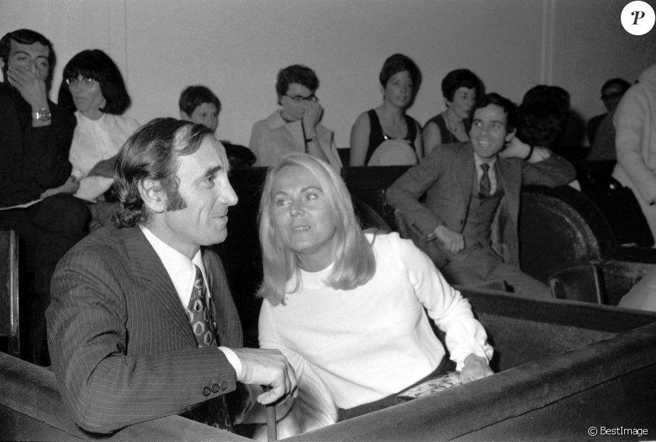 Archives - Charles Aznavour et sa femme Ulla Thorsell. En 1969 - Purepeople