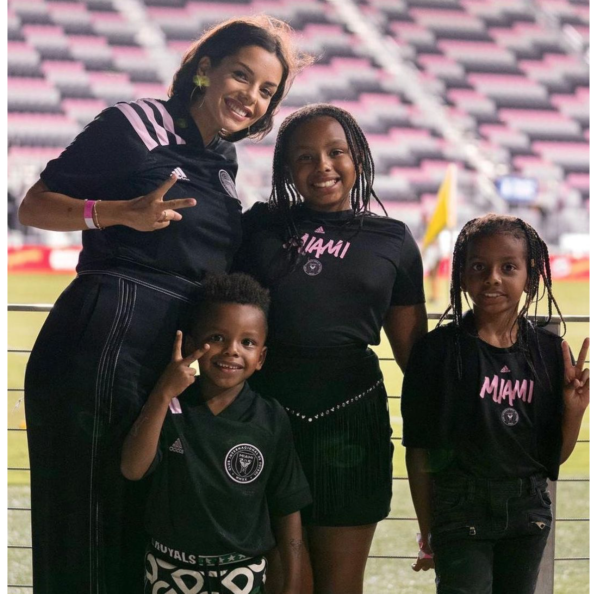 Photo : L'épouse de Blaise Matuidi, Isabelle Matuidi et leurs trois ...