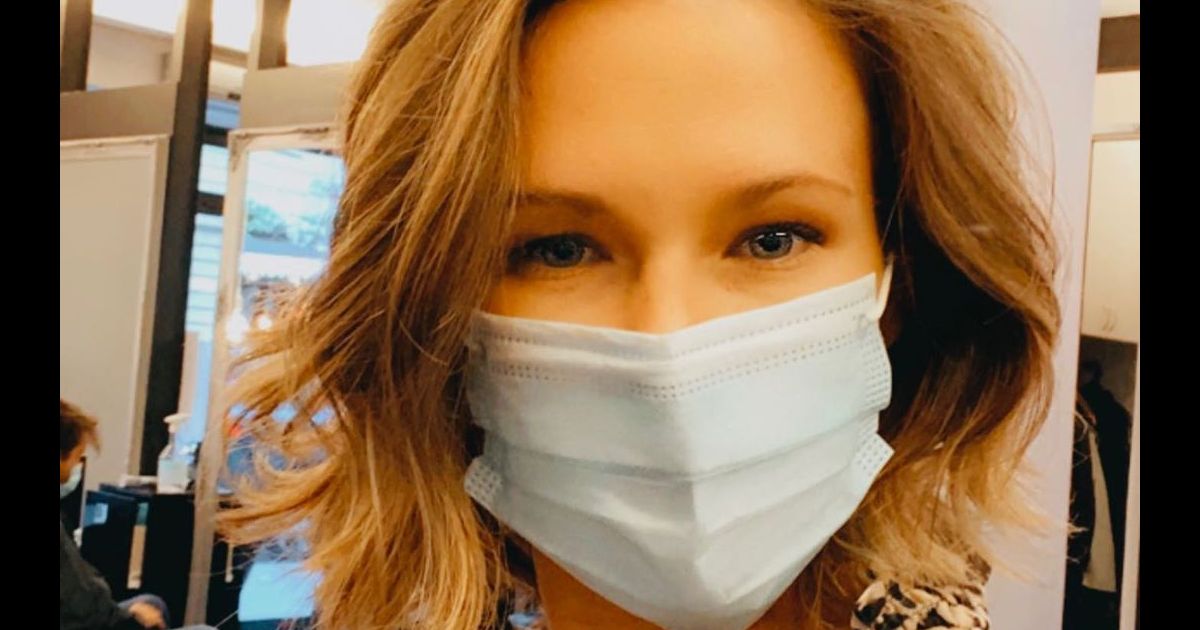 Lorie Pester dévoile sa nouvelle coupe de cheveux sur Instagram, le 15 ...