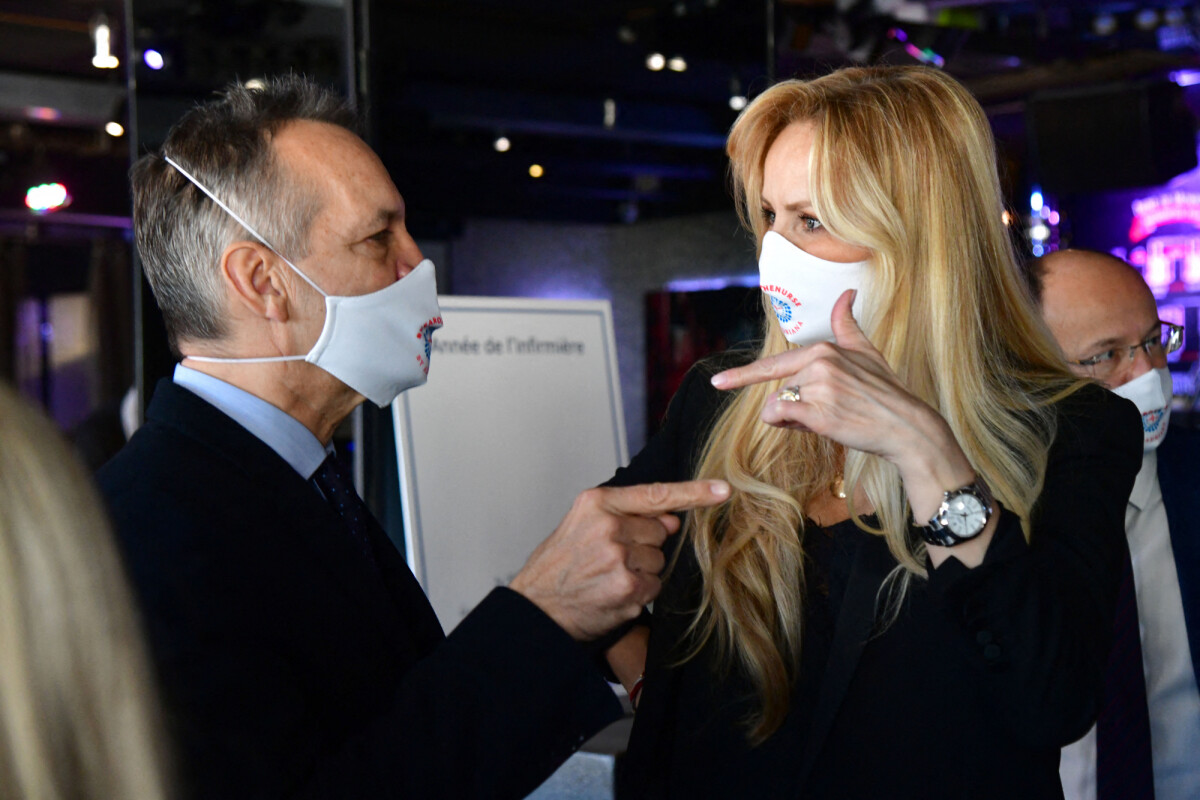 Photo : Exclusif - Adriana Karembeu Ohanian et Georges Marsan, le maire ...
