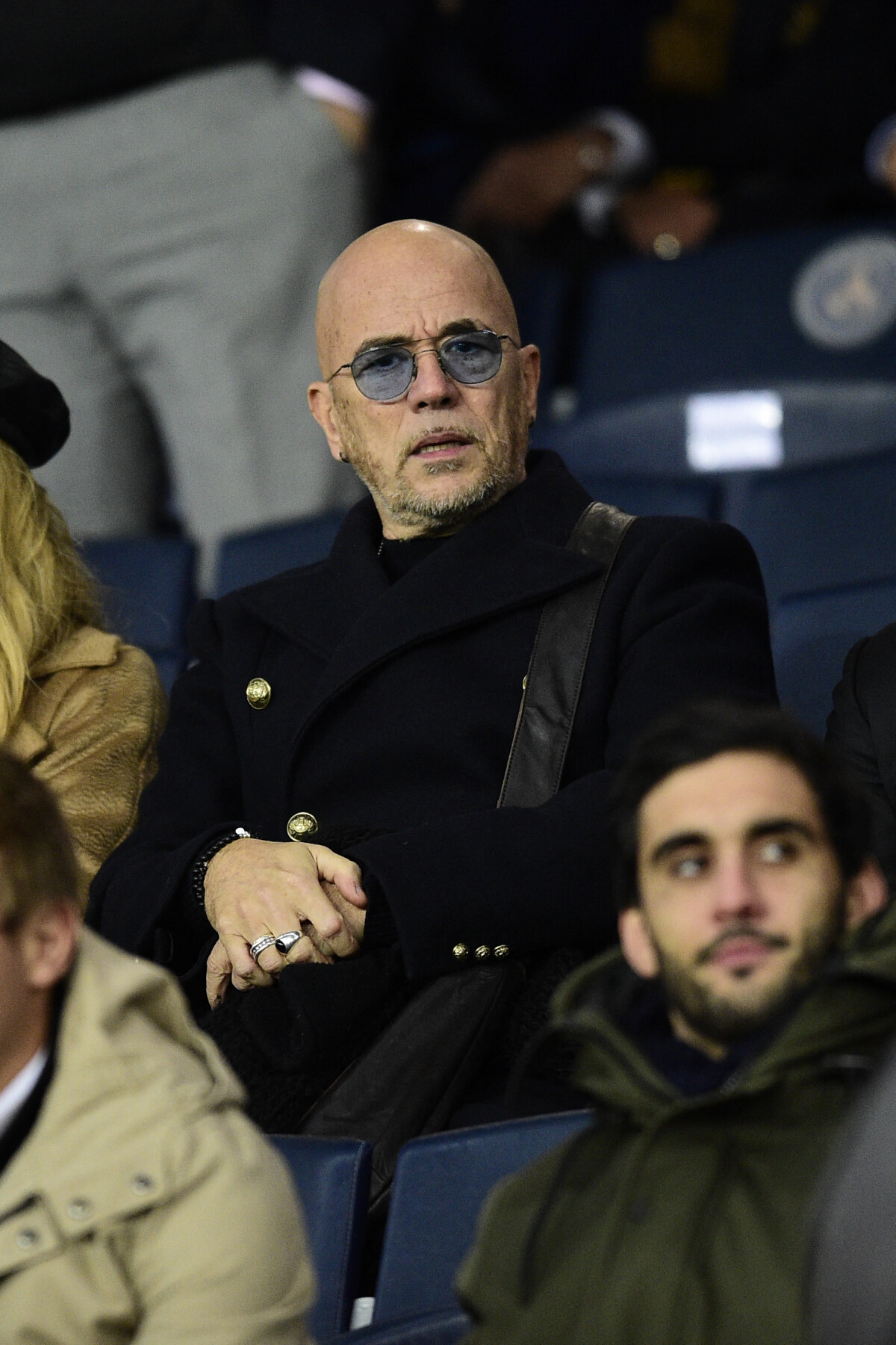Photo : Pascal Obispo et sa femme Julie Hantson dans les tribunes lors ...