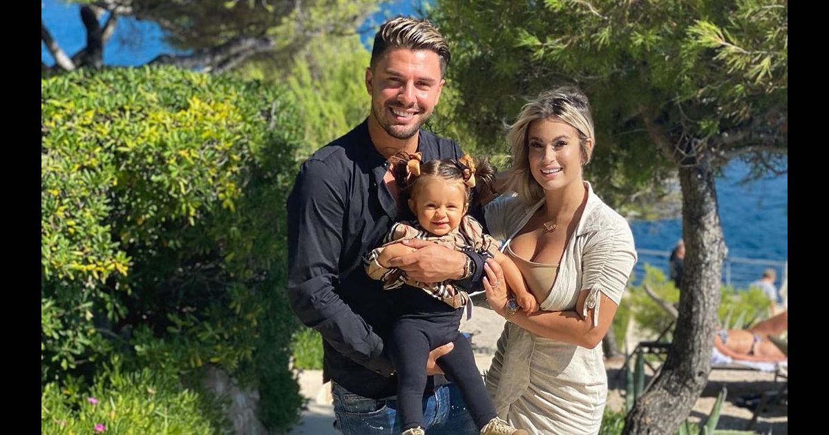 Carla Moreau et Kevin Guedj avec leur fille Ruby, photo Instagram ...