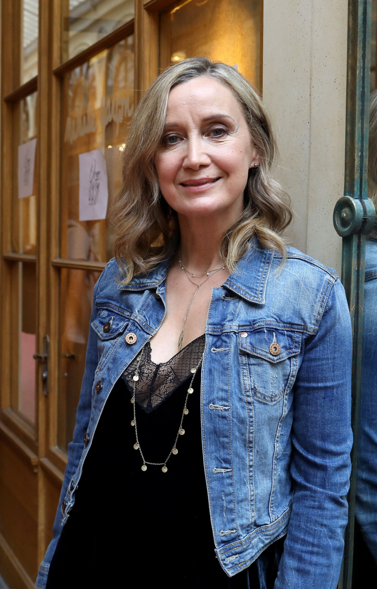 Photo : Exclusif - Catherine Marchal en backstage du défilé de la ...