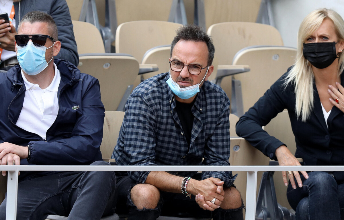Photo : L'humoriste Jarry dans les tribunes des Internationaux de ...
