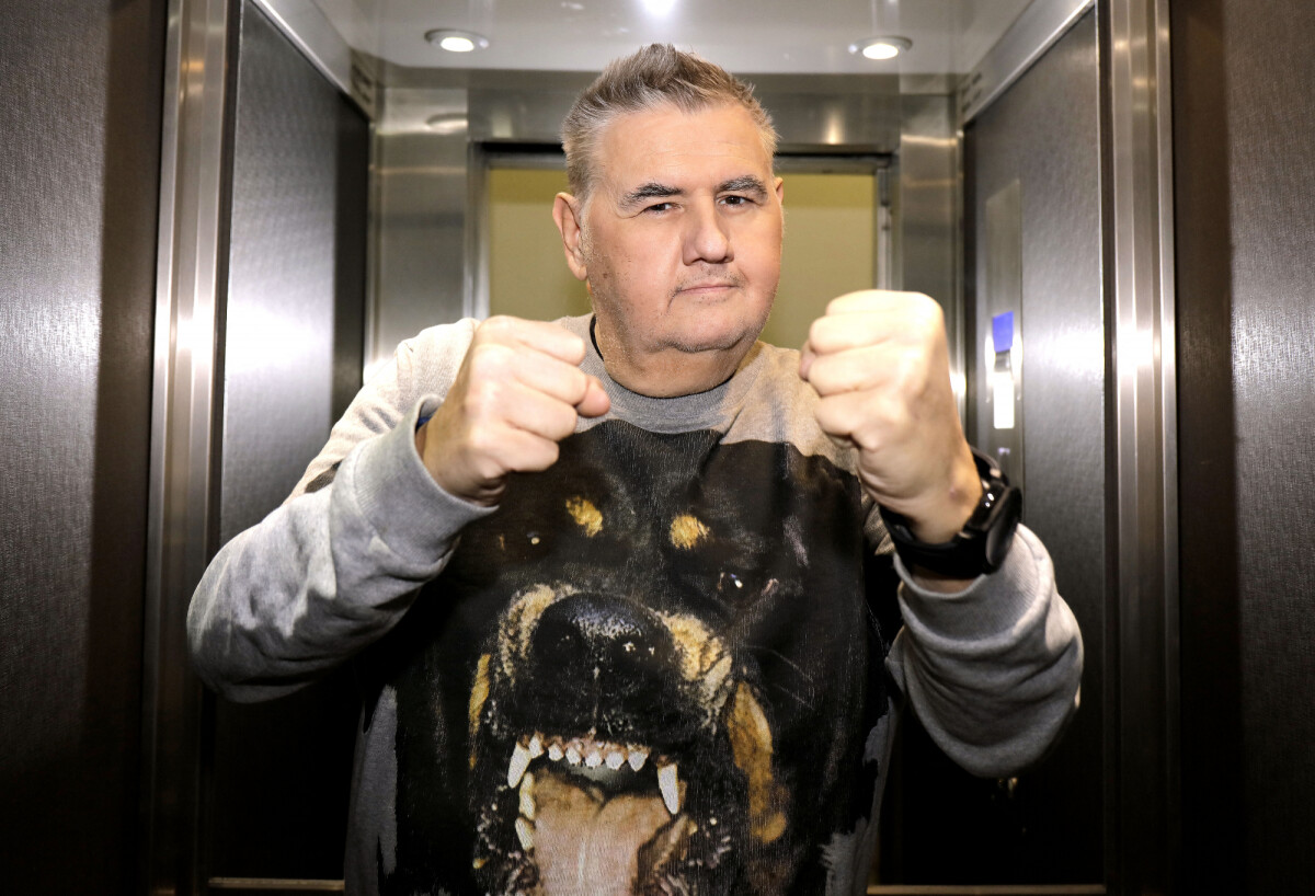 Photo : Exclusif - Portrait de Pierre Ménès. Le 22 octobre 2019 ...