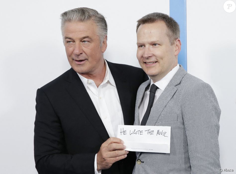 Alec Baldwin et Michael McCullers assistent à l'avant-première du film ...