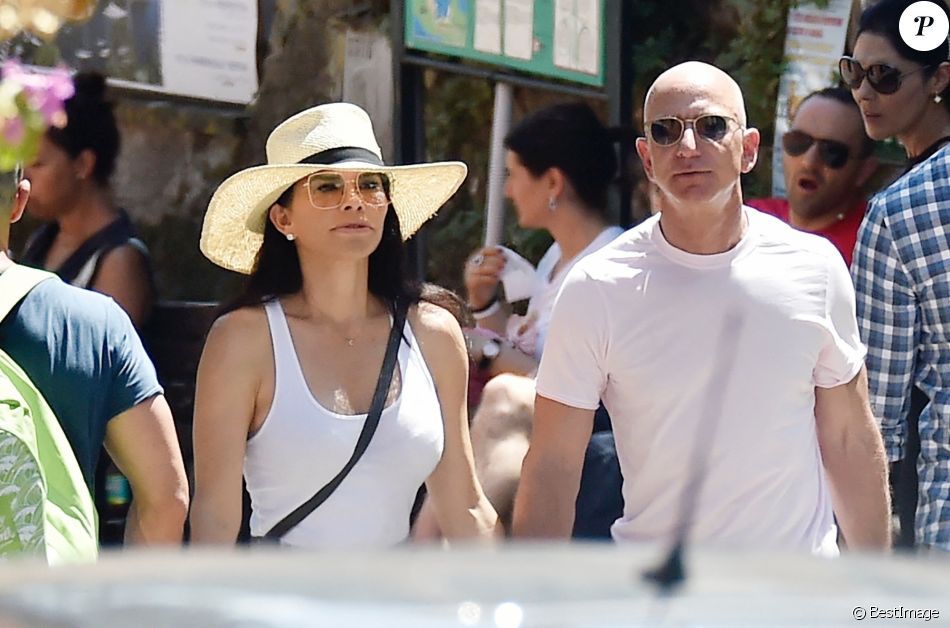 Jeff Bezos et sa compagne Lauren Sanchez en vacances à Portofino en ...