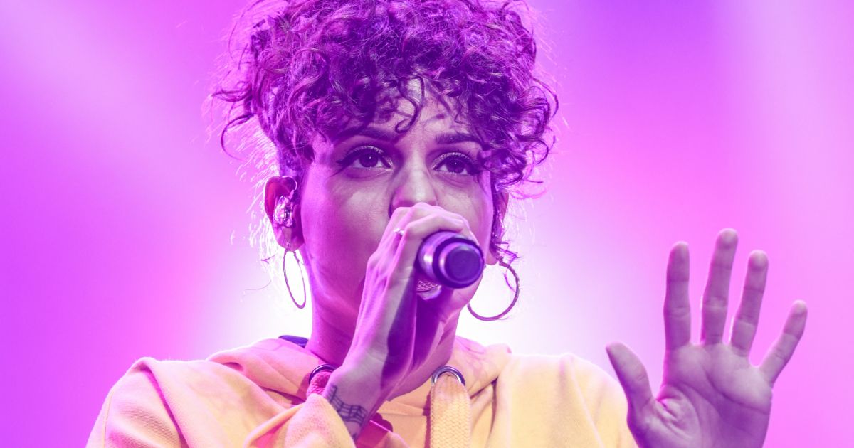 La chanteuse Tal lors de la 7ème édition du concert caritatif Une nuit ...