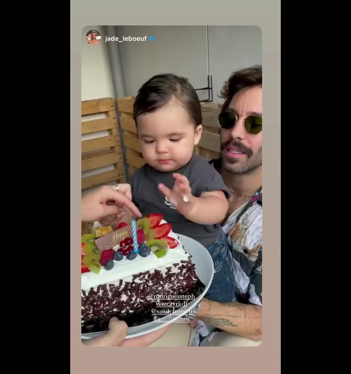 Vidéo : Jade Leboeuf et Stéphane Rodrigues célèbrent les 1 an de leur ...