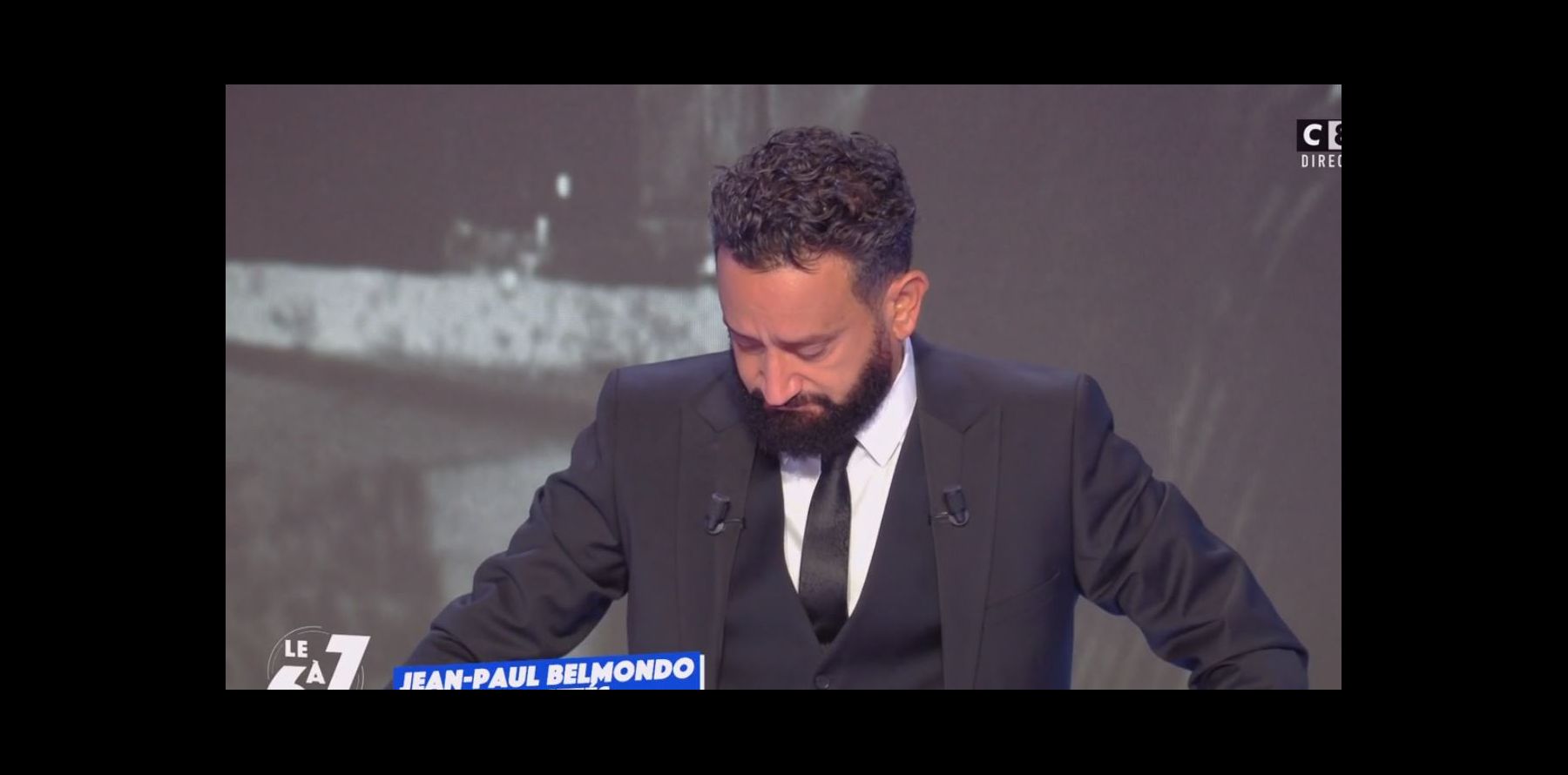Cyril Hanouna fond en larmes en évoquant Jean-Paul Belmondo dans TPMP ...