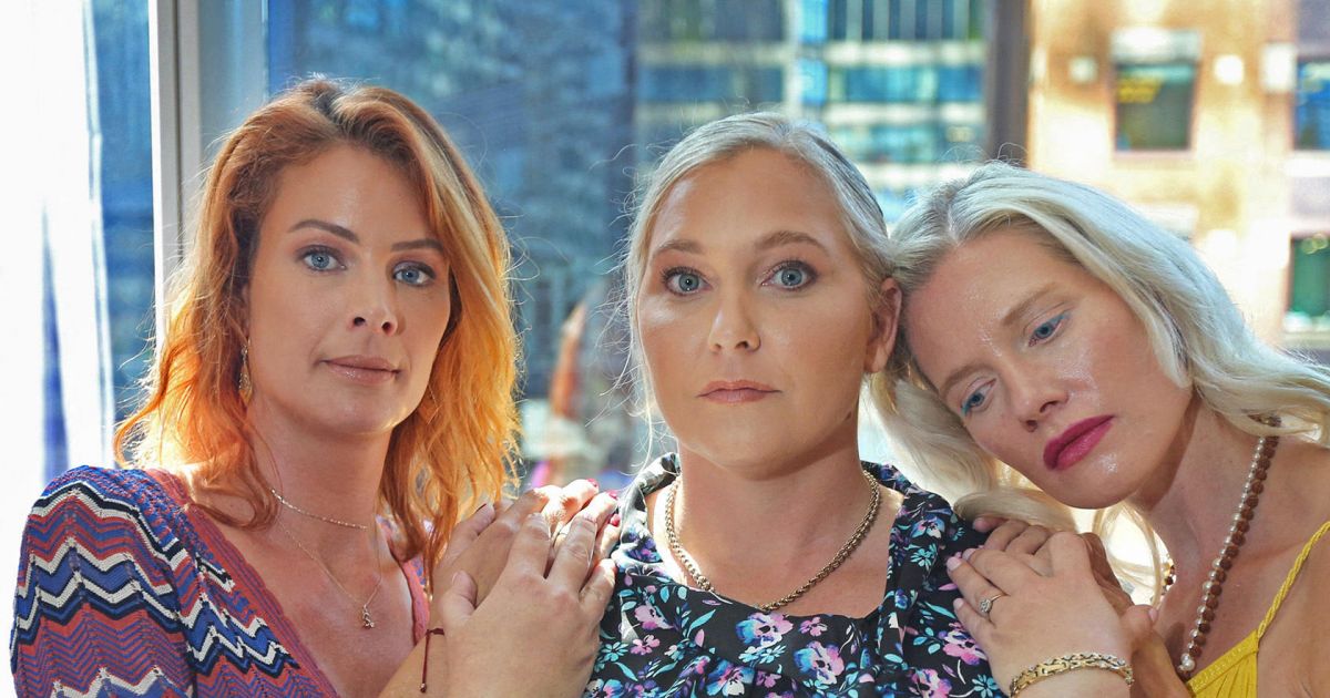 Sarah Ransome, Virginia Roberts Giuffre et Marijke Chartouni, trois des ...