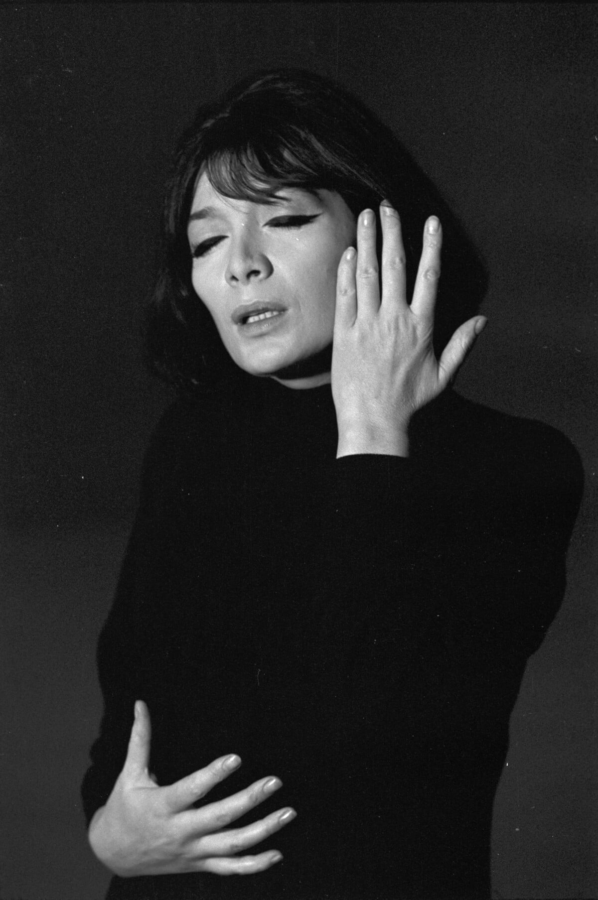 Photo : Portrait de Juliette Gréco sur le plateau de "Discorama ...