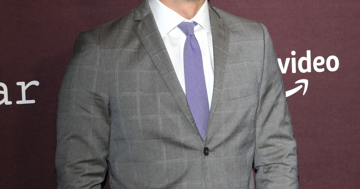 Matthew Newman - Première du film The Tender Bar à Los Angeles, le 4 ...