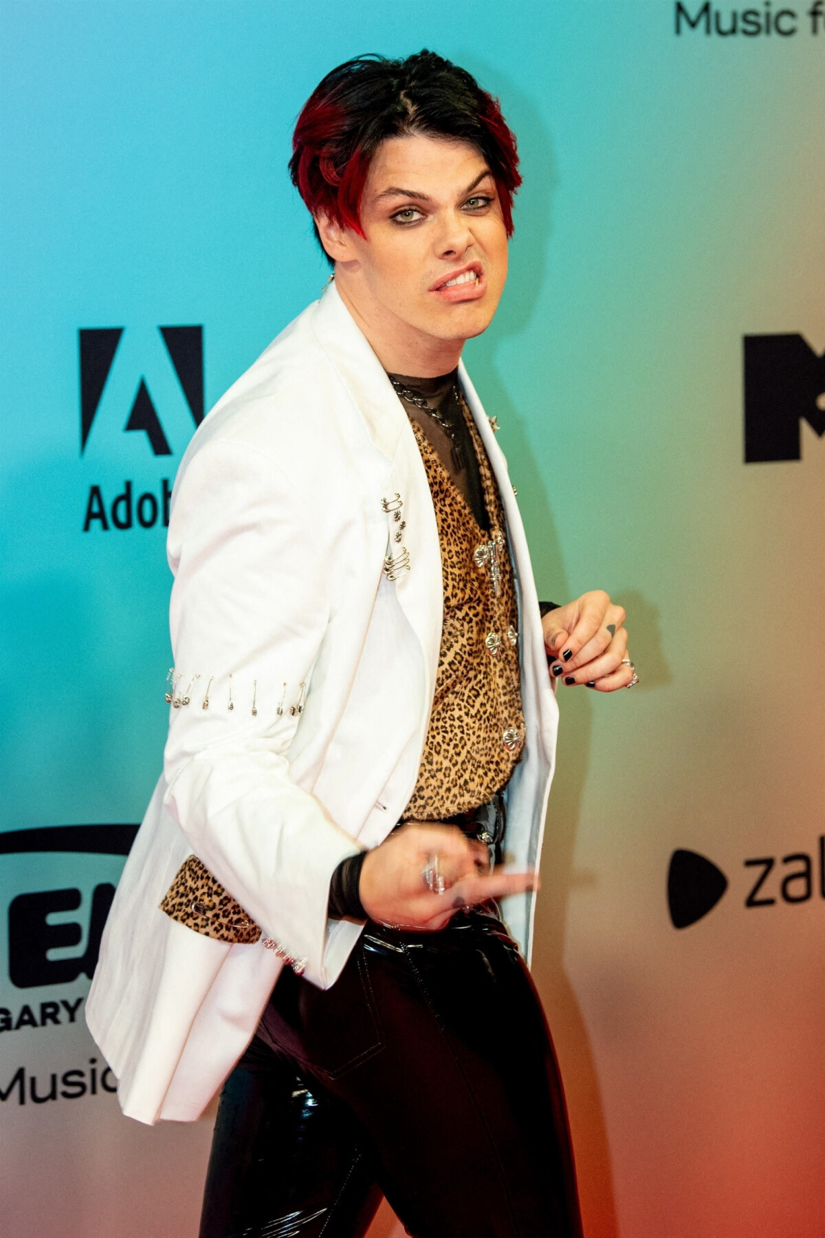 Photo : Yungblud au photocall des "MTV Europe Music Awards (EMA)" au ...
