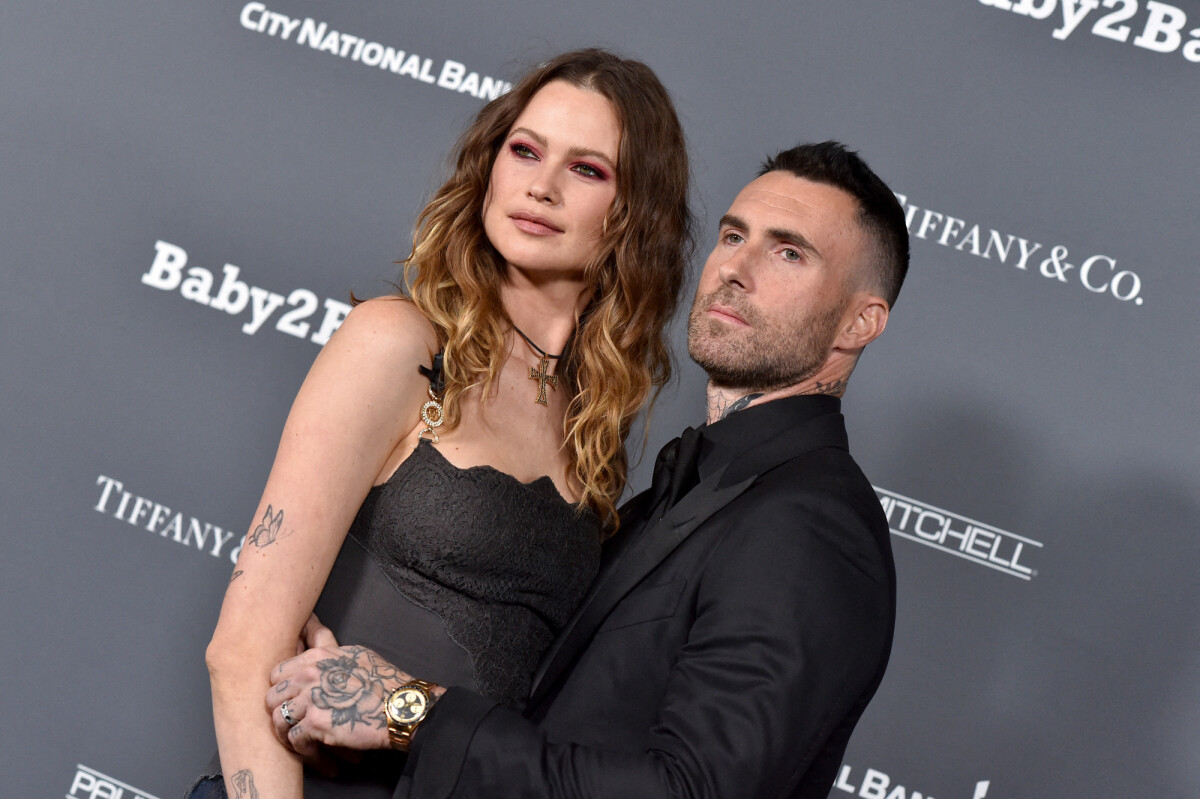 Photo : Behati Prinsloo et son mari Adam Levine au photocall du 10ème ...