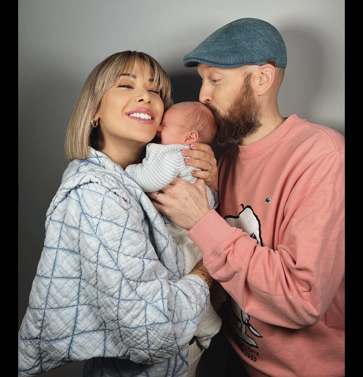 Photo : Daniela Martins, son mari Julien et leur fils Martin. Instagram. Le 21 février 2022 ...