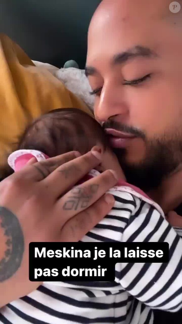 Slimane papa : rire et tendres baisers, il partage un moment douceur ...