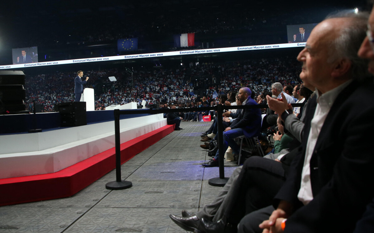 Photo : Exclusif - Le père d'Emmanuel Macron, Jean-Michel Macron - Le ...