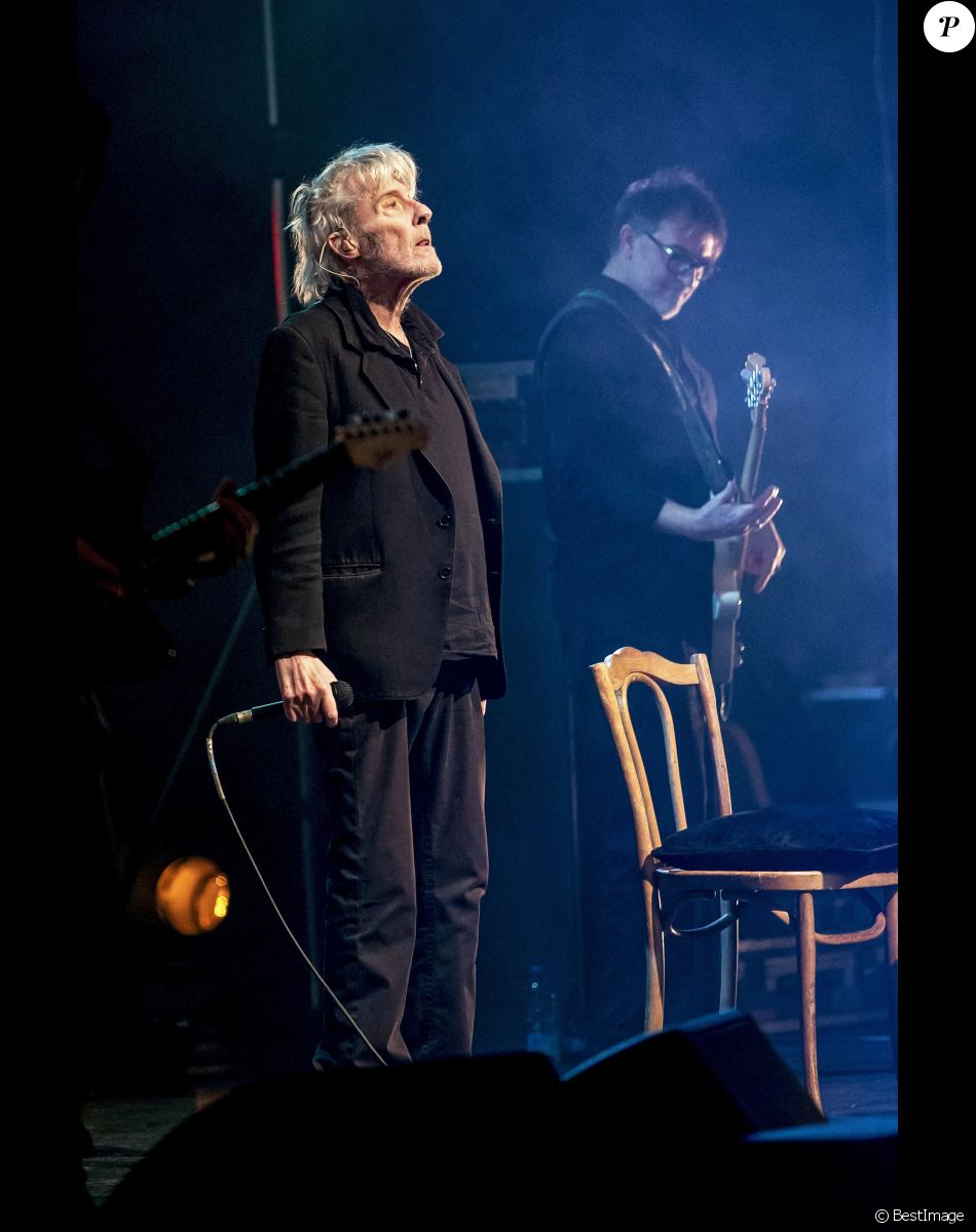 Mort du chanteur Arno : bouleversant hommage de sa compagne Sophie ...