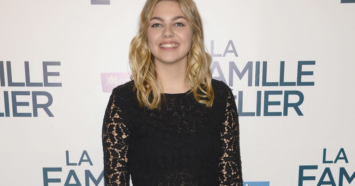 Louane Emera - Avant-première du film La Famille Bélier au Grand Rex à ...