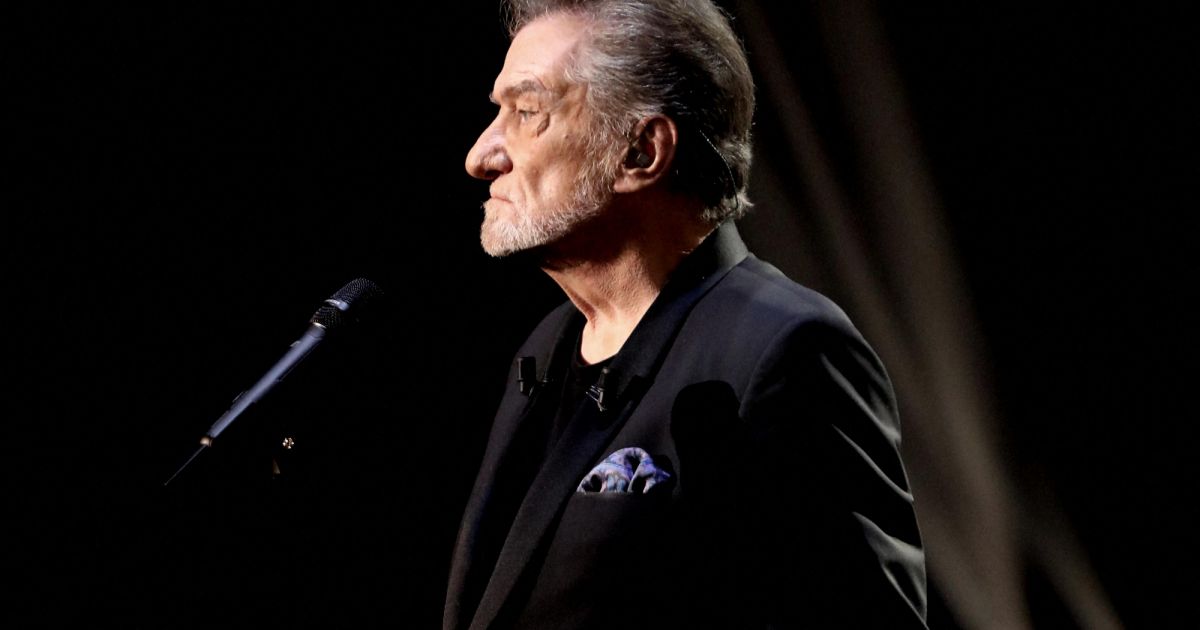 Eddy Mitchell a tout prévu pour sa mort : il sait même à côté de quelle ... Eddy Mitchell a tout prévu pour sa mort : il sait même à côté de quelle ...