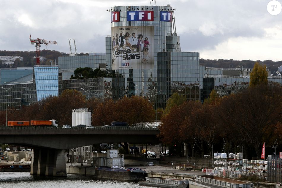 Illustration du siège du groupe TF1, à Paris, France - Purepeople