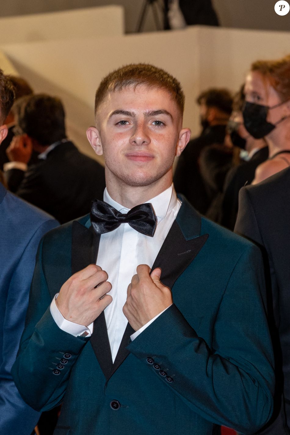 Michou (youtubeur) - Montée des marches du film Titane lors du 74ème ...