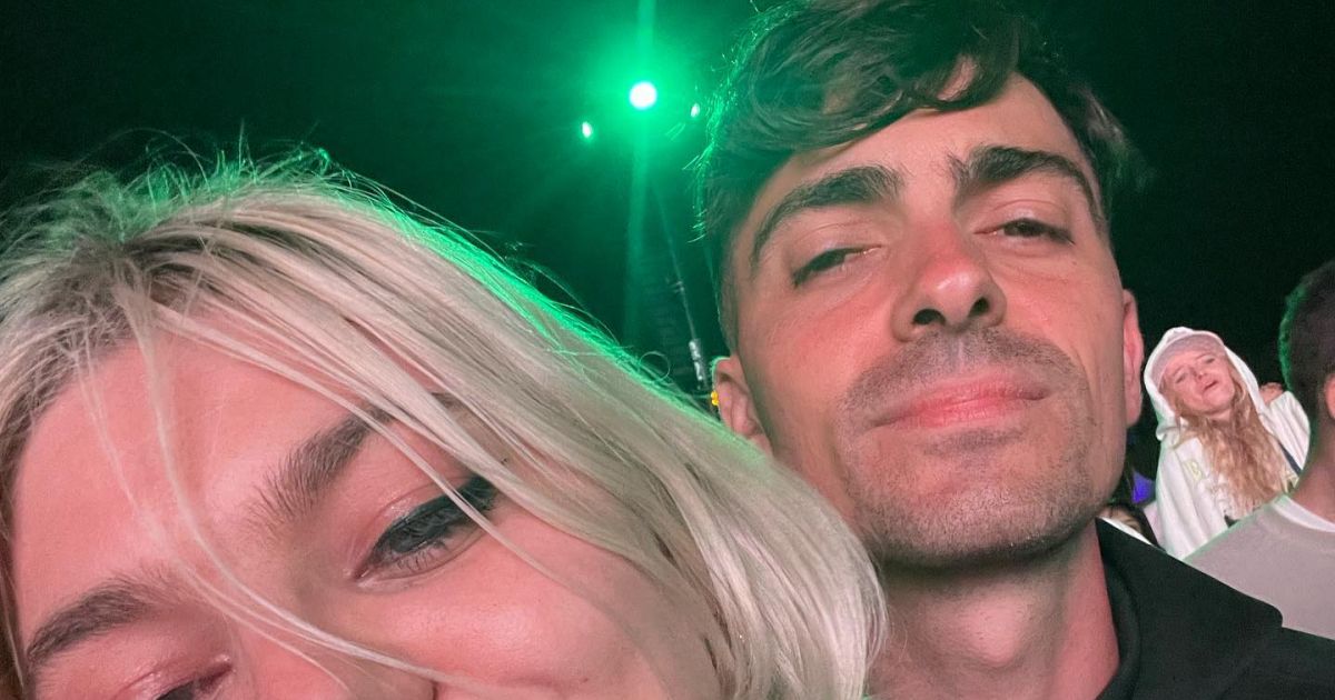Louane avec son compagnon Florian Rossi au festival de Coachella, avril ...