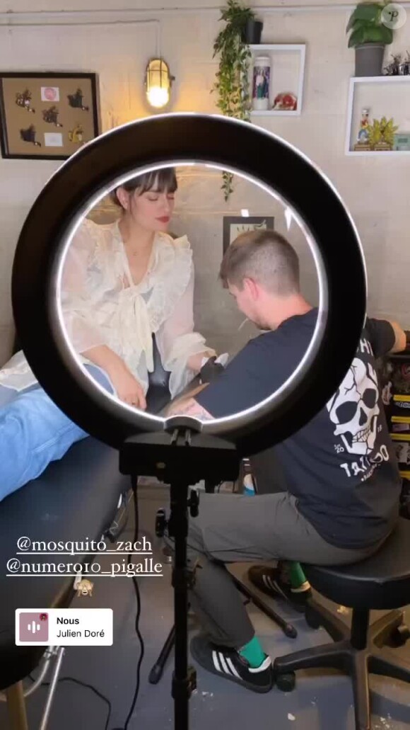 Clara Luciani Dévoile Son Improbable Nouveau Tatouage Julien Doré Est