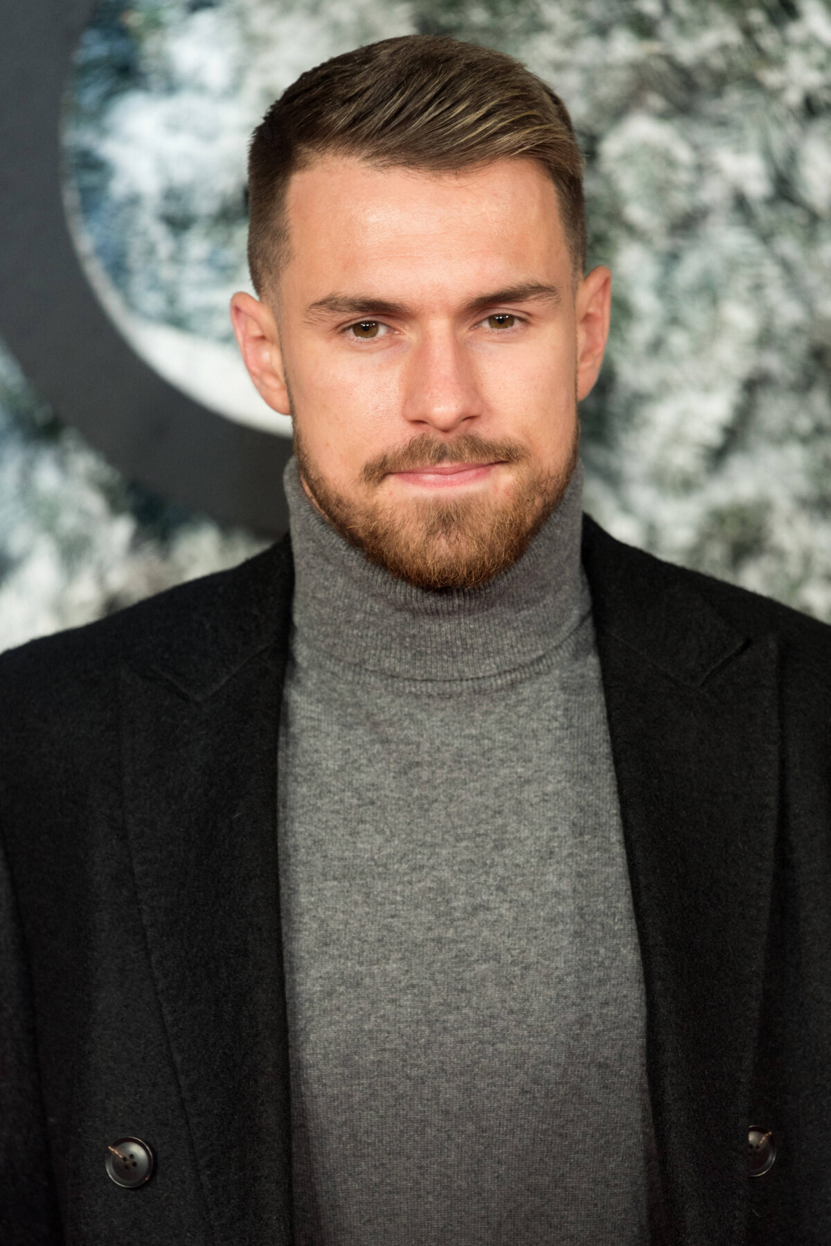 Photo : Aaron Ramsey à la première de "Collateral Beauty" au cinéma Vue ...