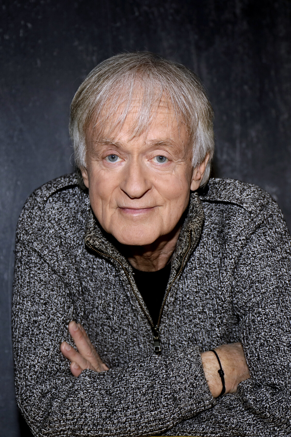 Photo : Exclusif - Le chanteur Dave pose à Paris le 29 janvier 2020 ...