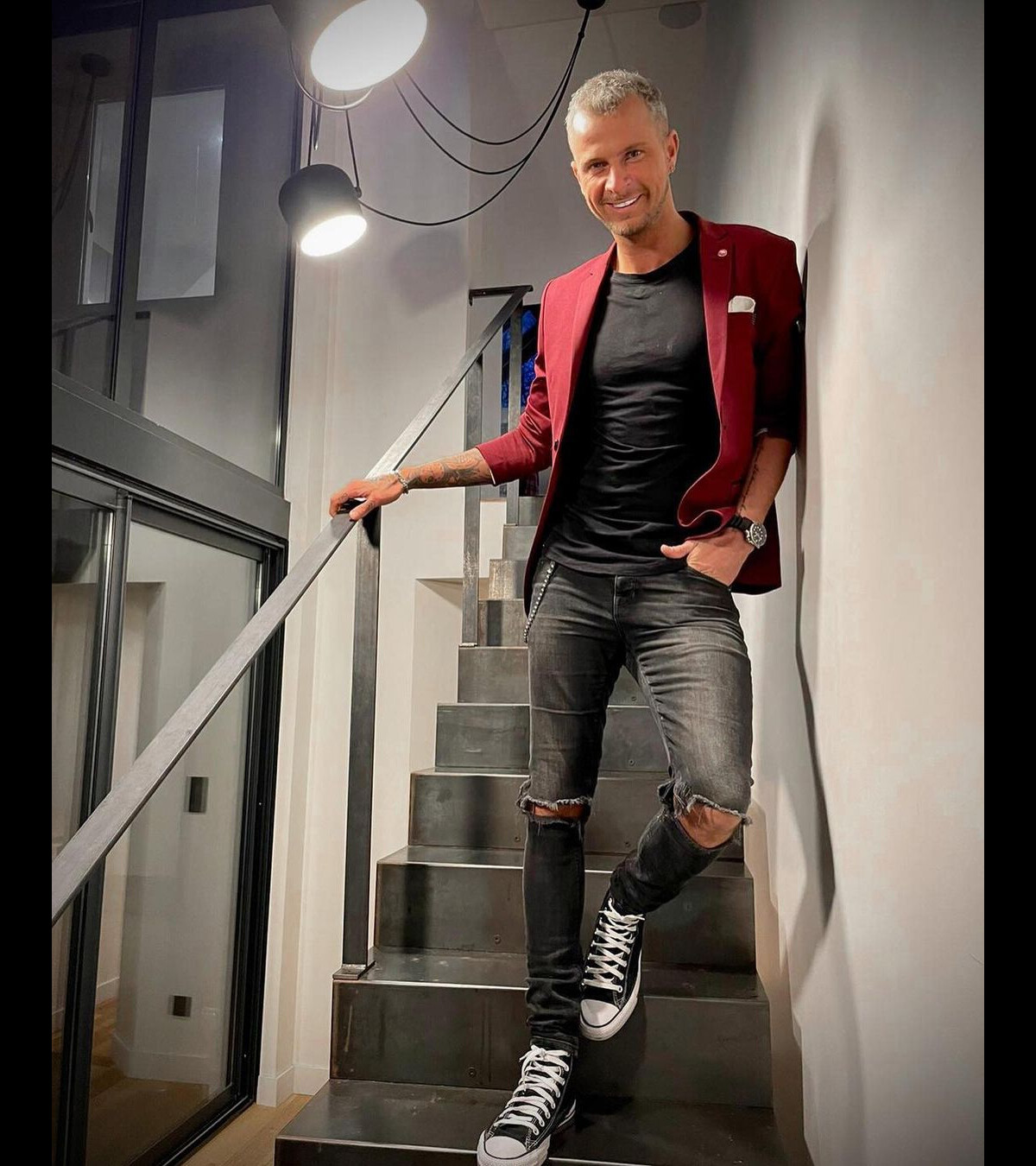 Photo : Vincent Shogun, ancien candidat des "Ch"tis", souriant sur ...