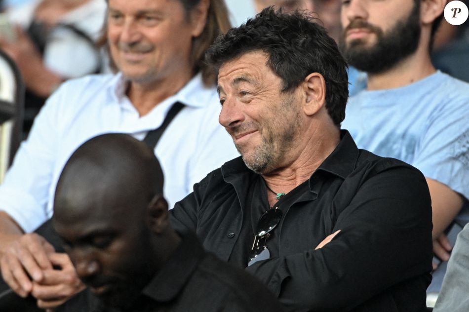 Patrick Bruel - Célébrités au Match de football en ligue 1 Uber Eats ...