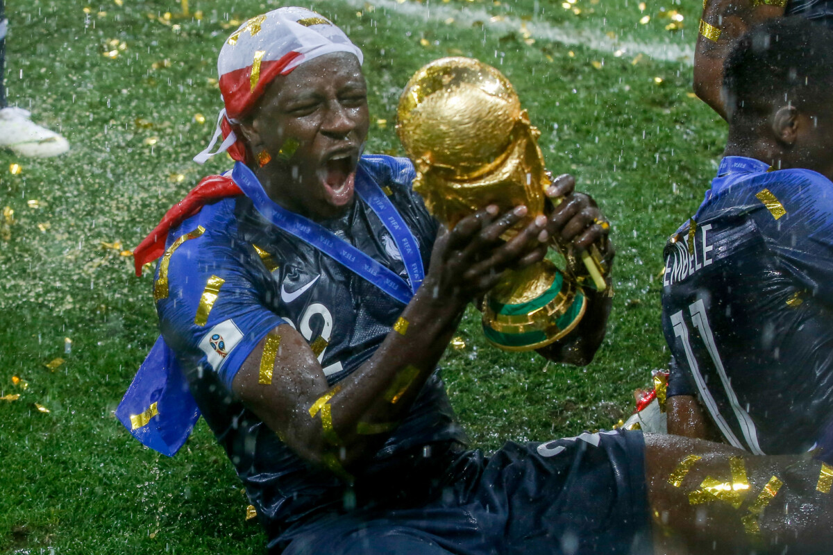 Photo : Benjamin Mendy - L'équipe de France célèbre son deuxième titre de Champion du Monde sur ...