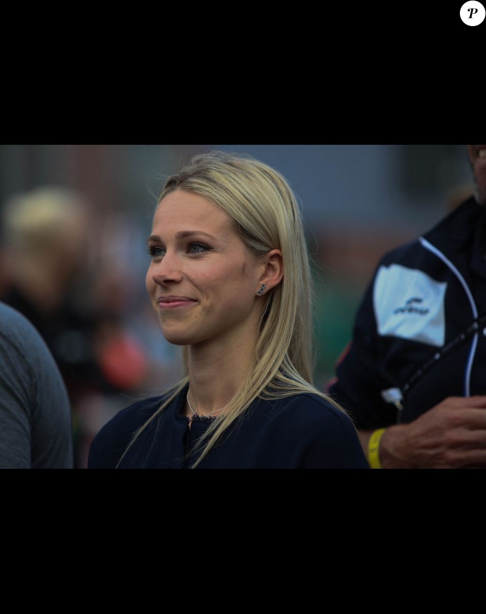 Marion Rousse : Nino s'éclate dans un parc d'attraction, elle trouve un ...