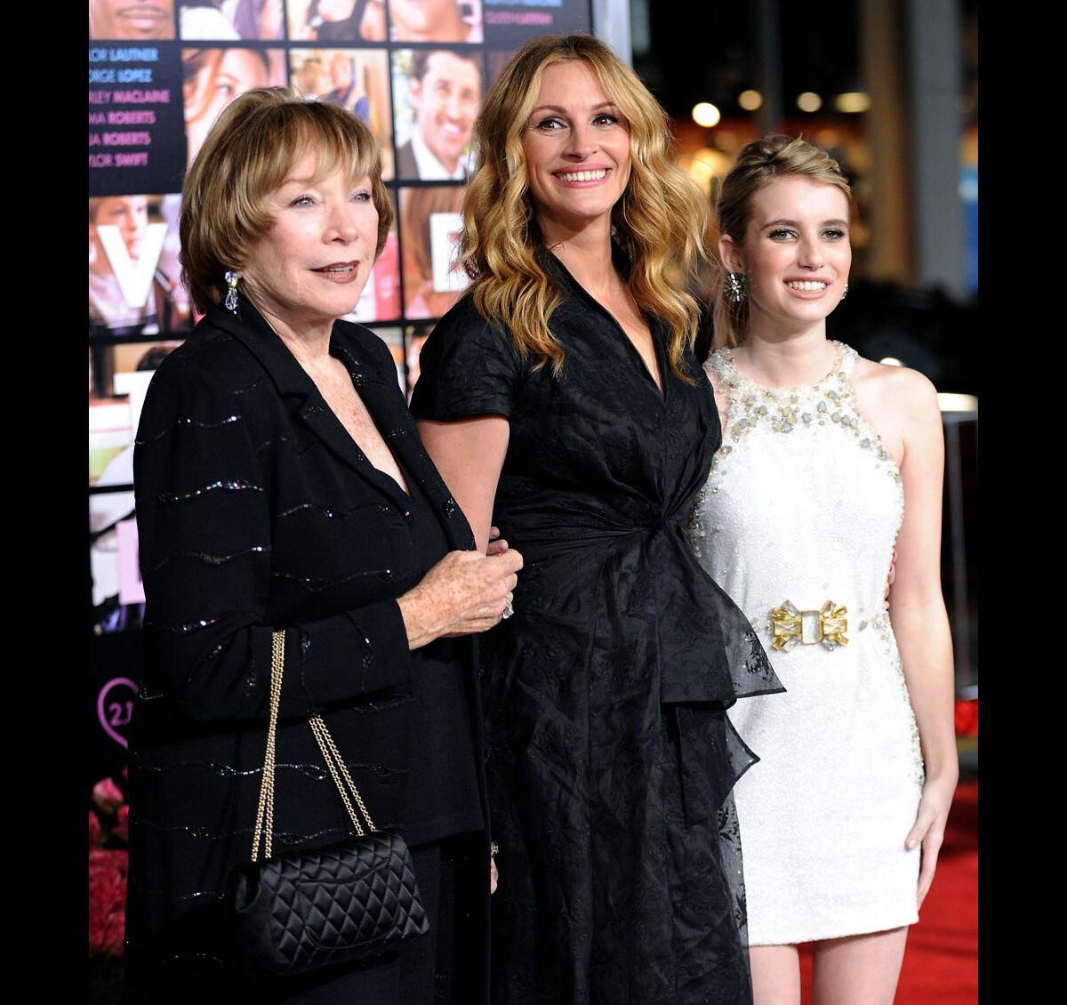 Photo : Shirley MacLaine, Julia Roberts et Emma Roberts à la première ...