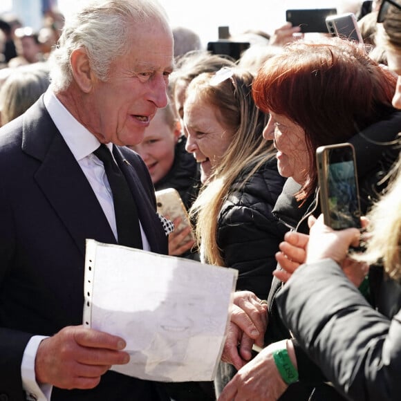 Photos de Roi Charles III - Page 165