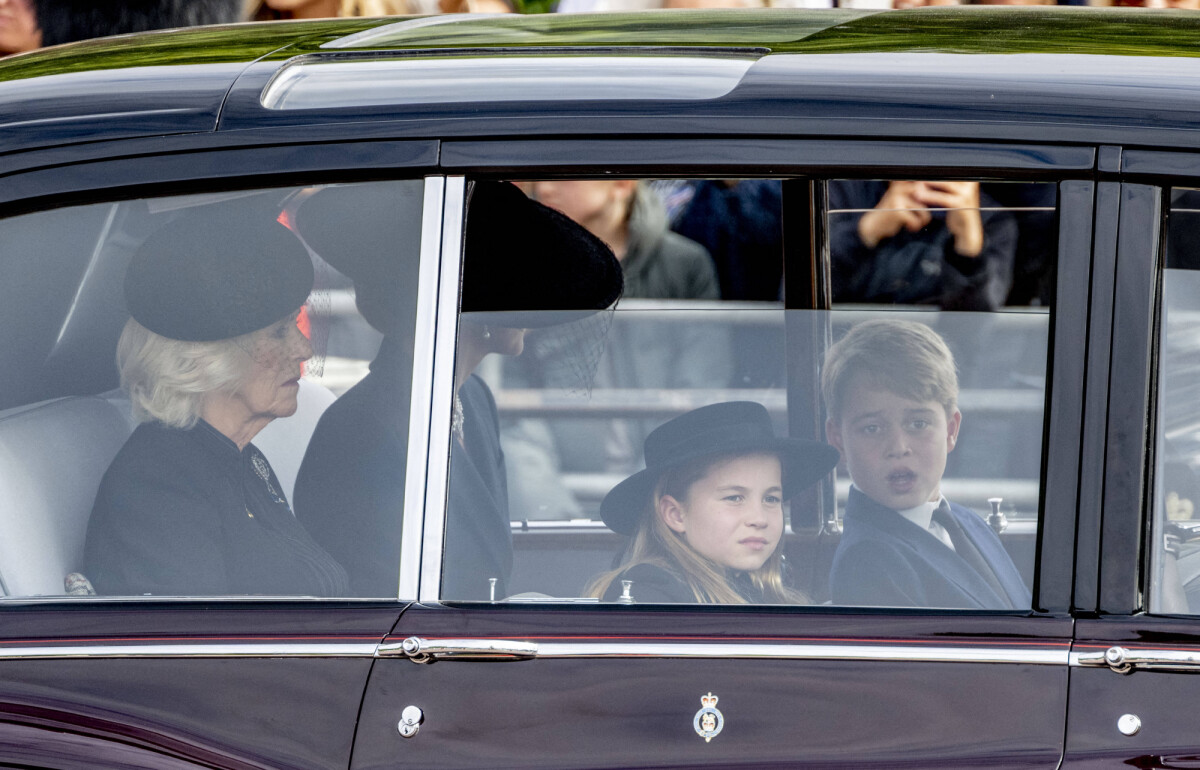 Photo Camilla Parker Bowles Reine Consort Dangleterre Catherine
