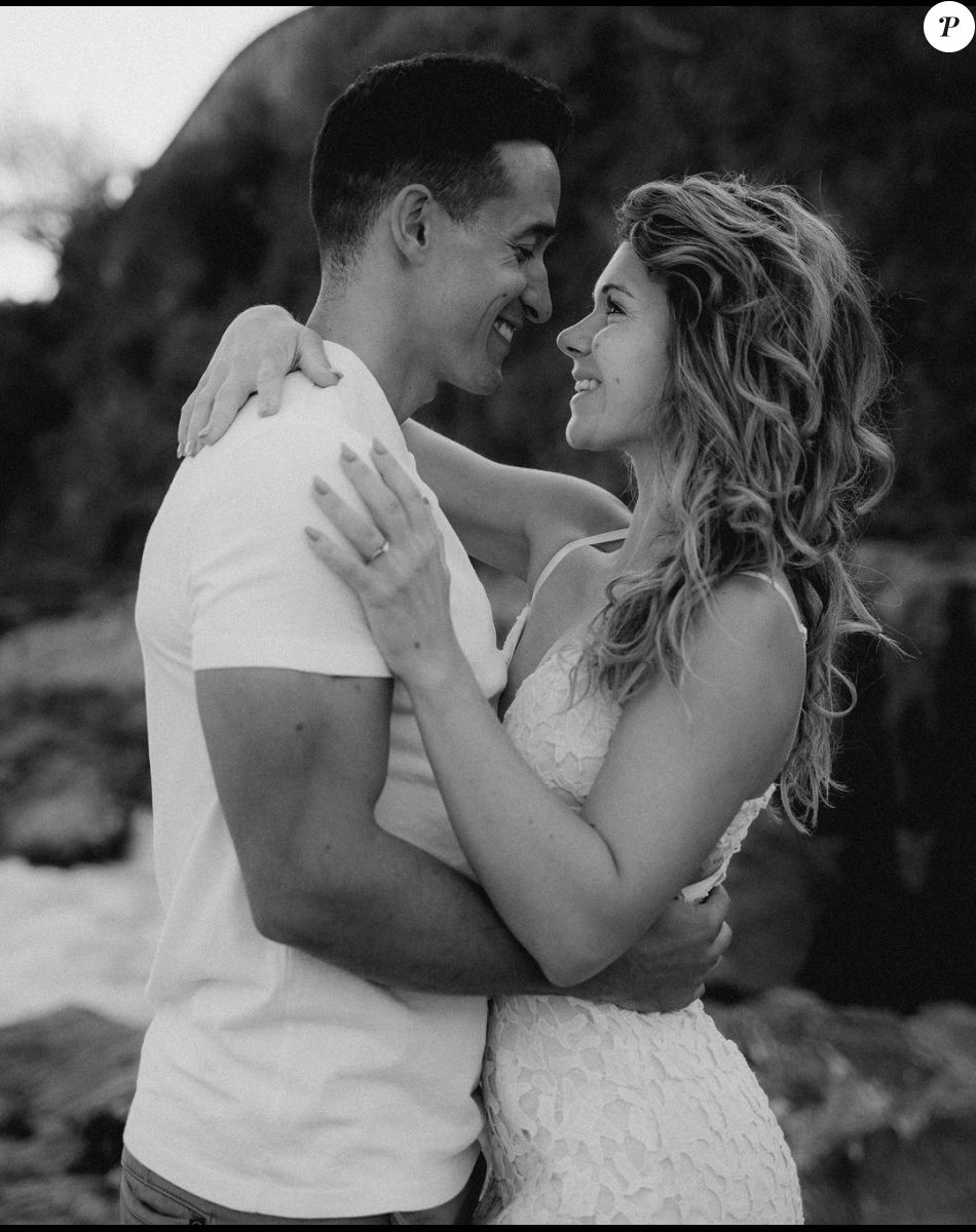 Juju Fitcats Et Tibo Inshape Sont Fiancés Grande Annonce En Photos